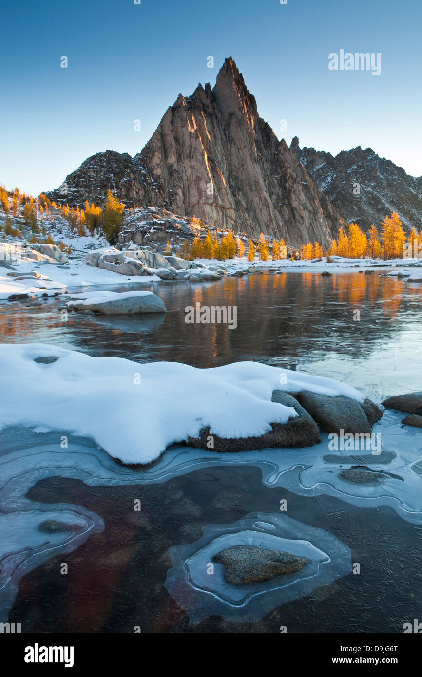 Prusik Peak above frozen Gnome Tarn after an early snow storm ...