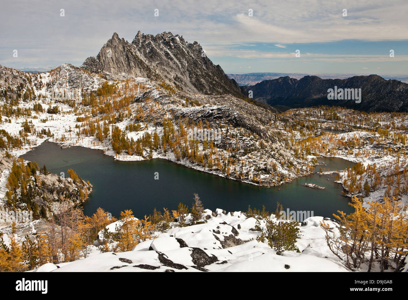 Perfection lake alpine lakes hi-res stock photography and images - Alamy