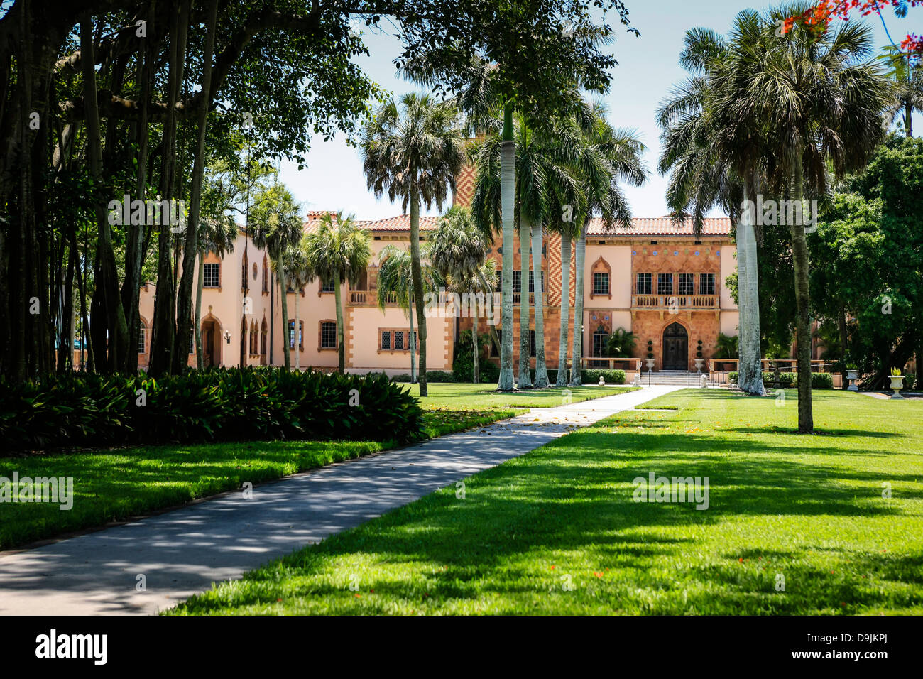 The Ca d' Zan Mansion in Sarasota FL, home of John and Mable Ringling ...
