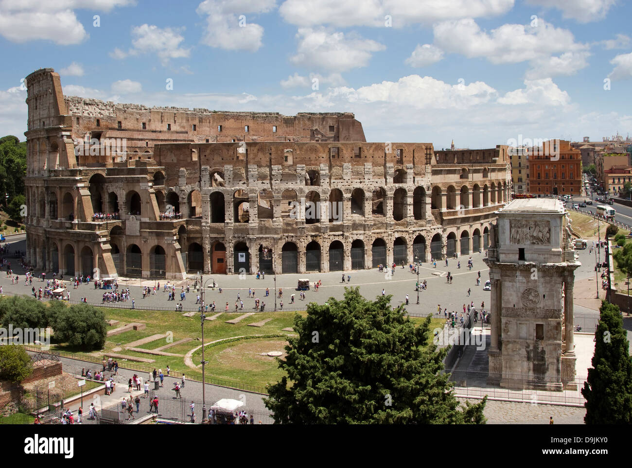 Colosseum & Arch of Constantine, Rome, Italy Stock Photo - Alamy