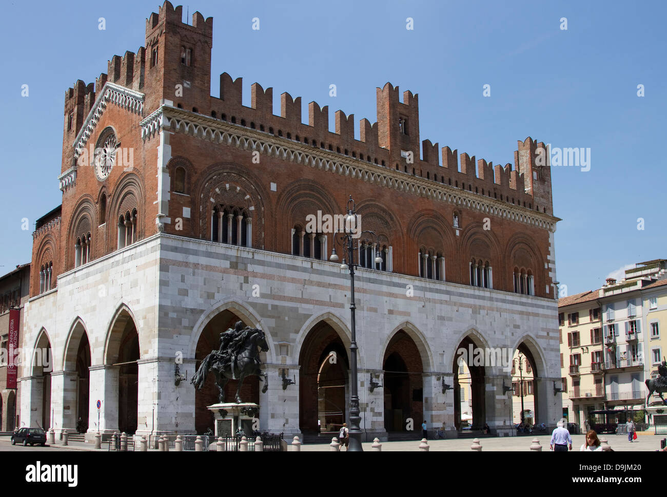 Palazzo Gotico, Piazza dei Cavalli, Emilia-Romagna, Piacenza, Italy ...