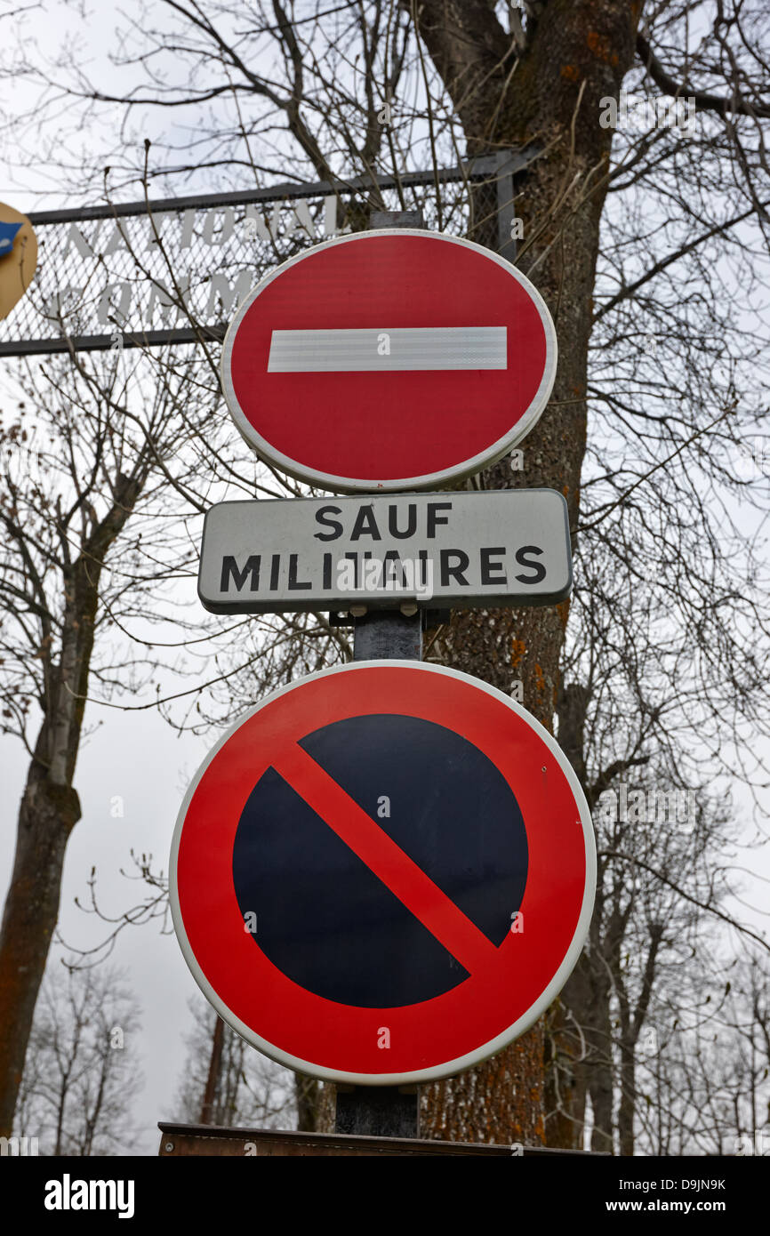 French no entry sign hi-res stock photography and images - Alamy