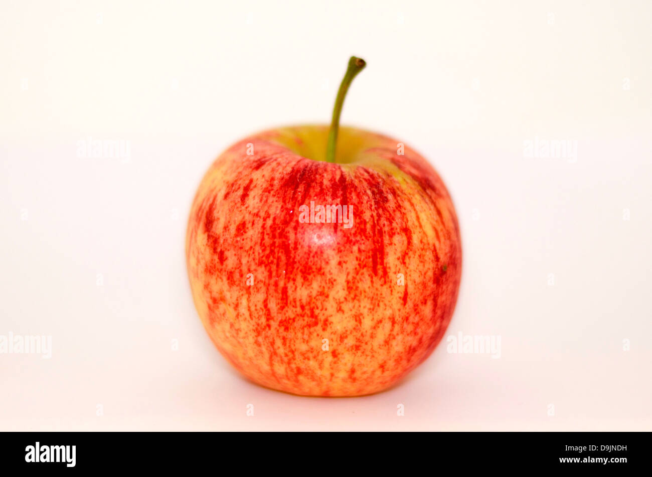 1 Single Apple Stock Photo - Alamy