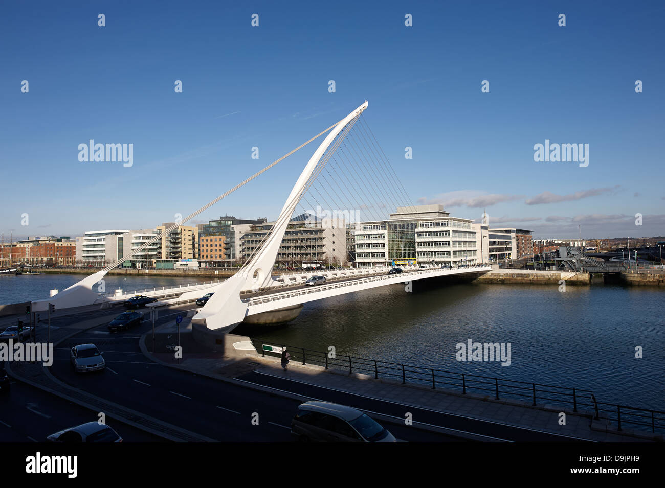 Samuel beckett bridge aerial hi-res stock photography and images - Alamy