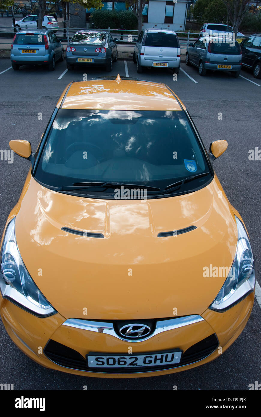 Hyundai Veloster 2022 Yellow