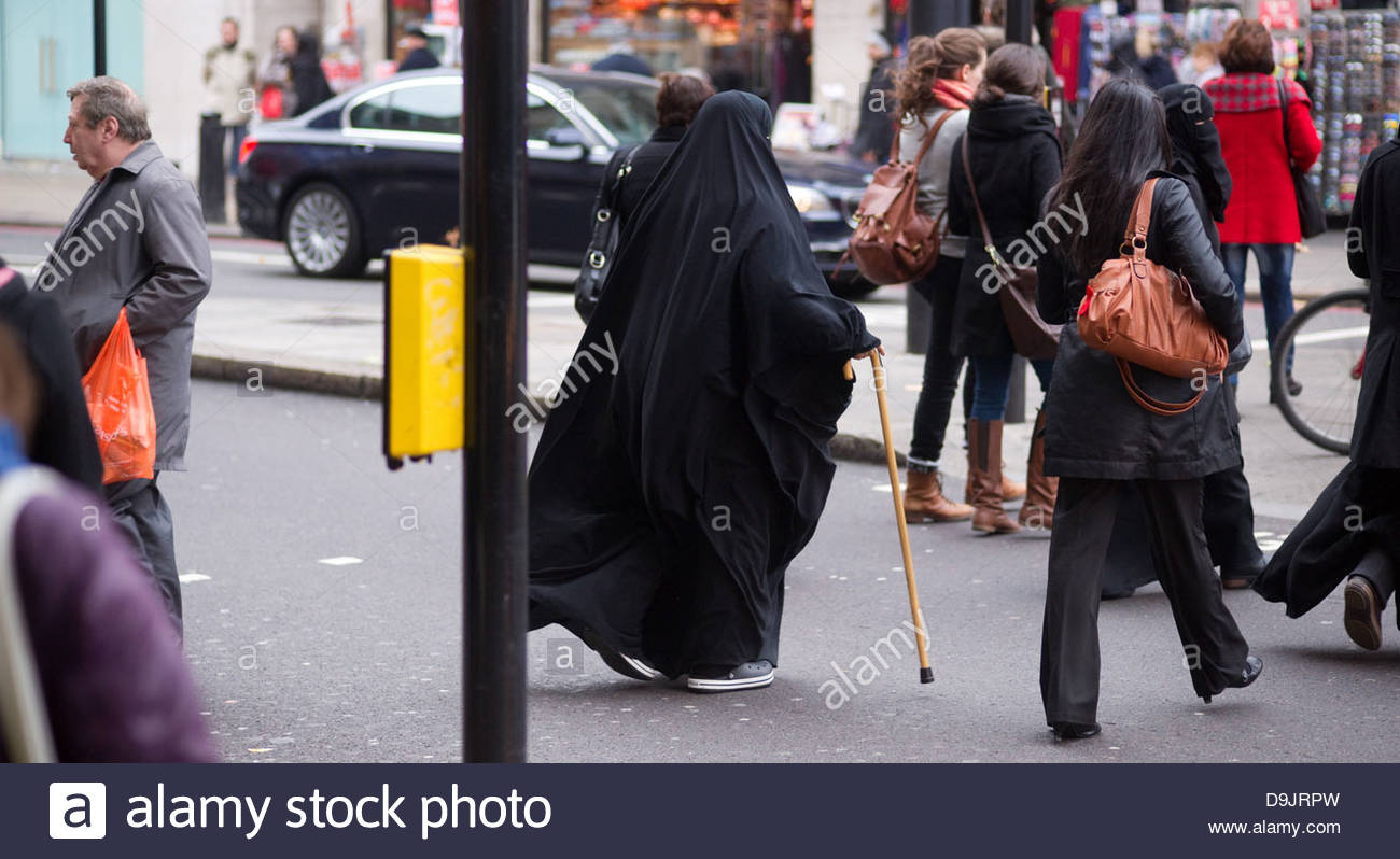 Burka London Stock Photos & Burka London Stock Images - Alamy