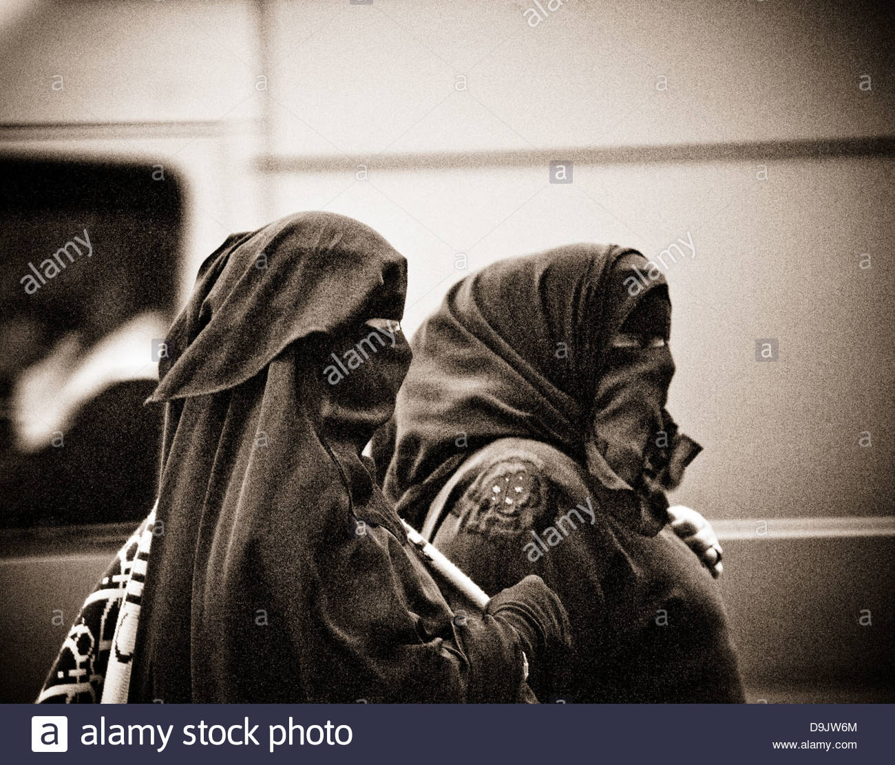 Full Burka Stock Photos & Full Burka Stock Images - Alamy