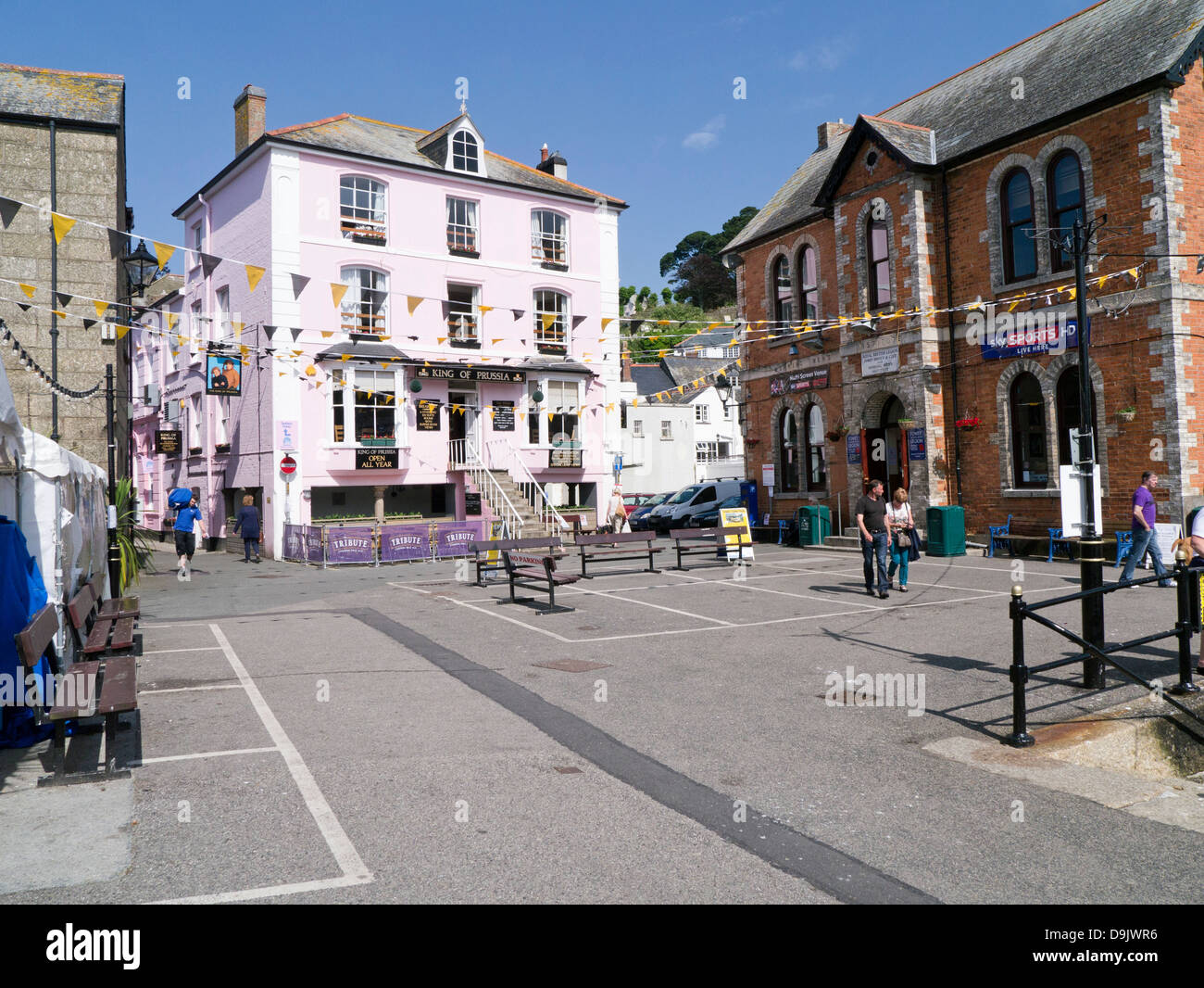 Town Quay Fowey Cornwall Stock Photo - Alamy