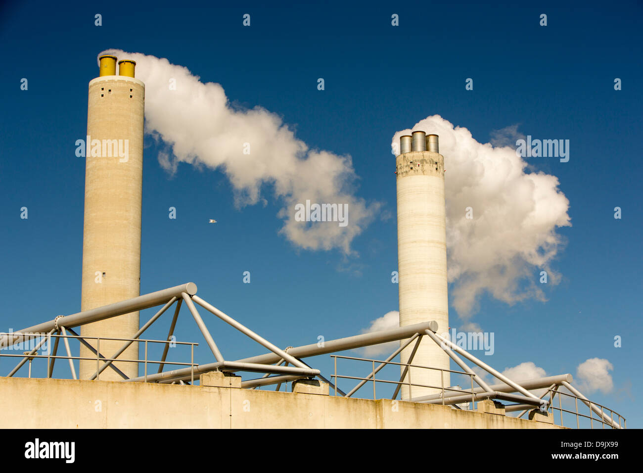 Emissions from a Waternet plant in Amsterdam that turns the cities ...