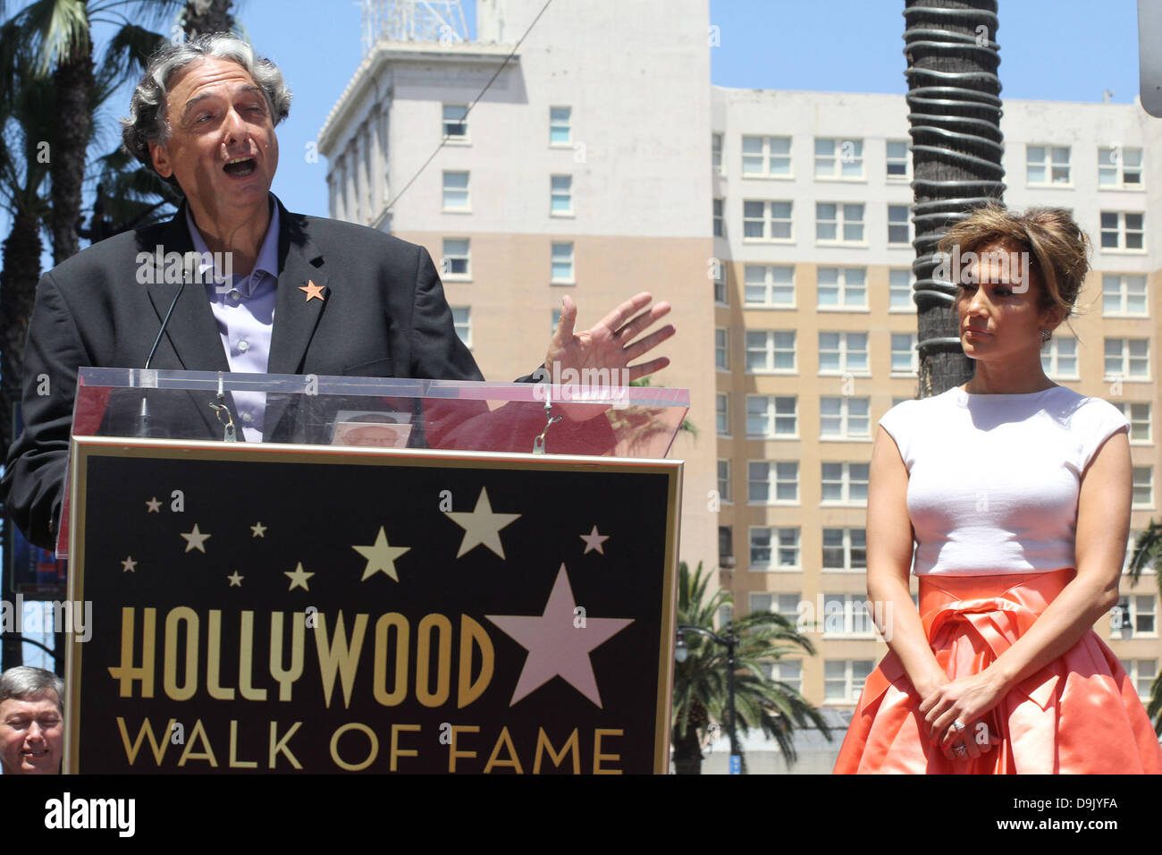 Gregory nava and jennifer lopez hi-res stock photography and images - Alamy