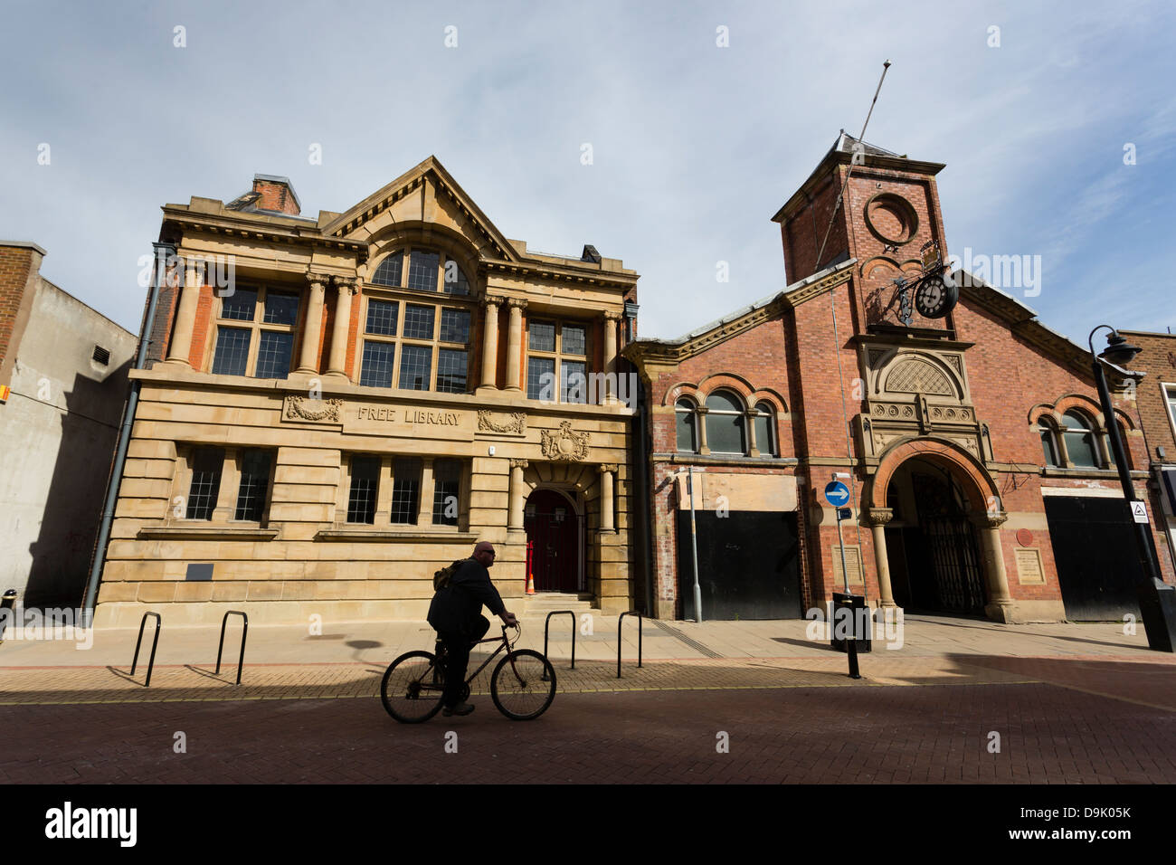 Castleford Free Library opened 1905, on the left, and The Market Hall ...