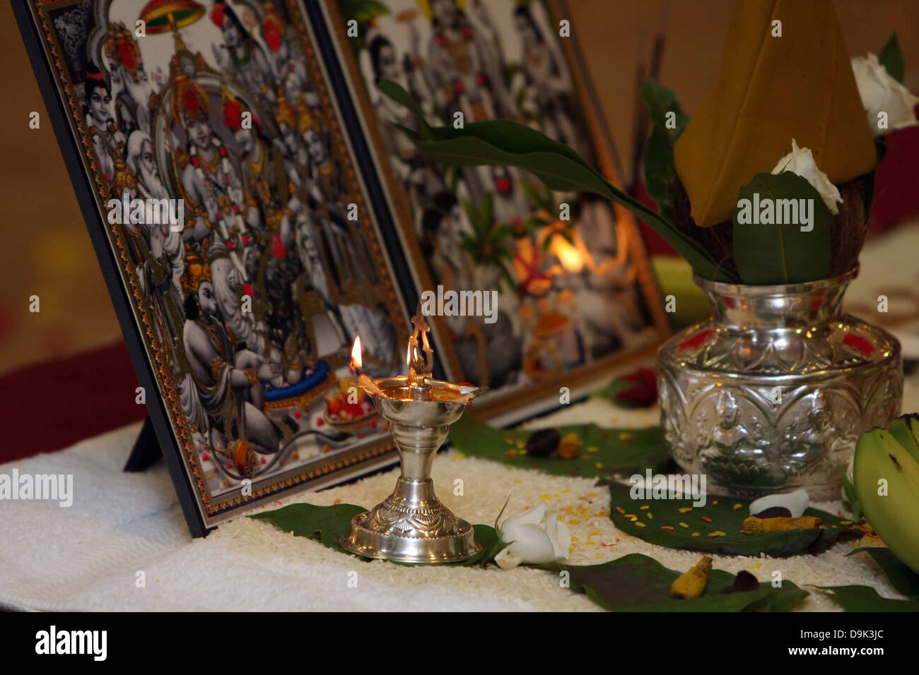 Blessing of hindu god india hi-res stock photography and images - Alamy