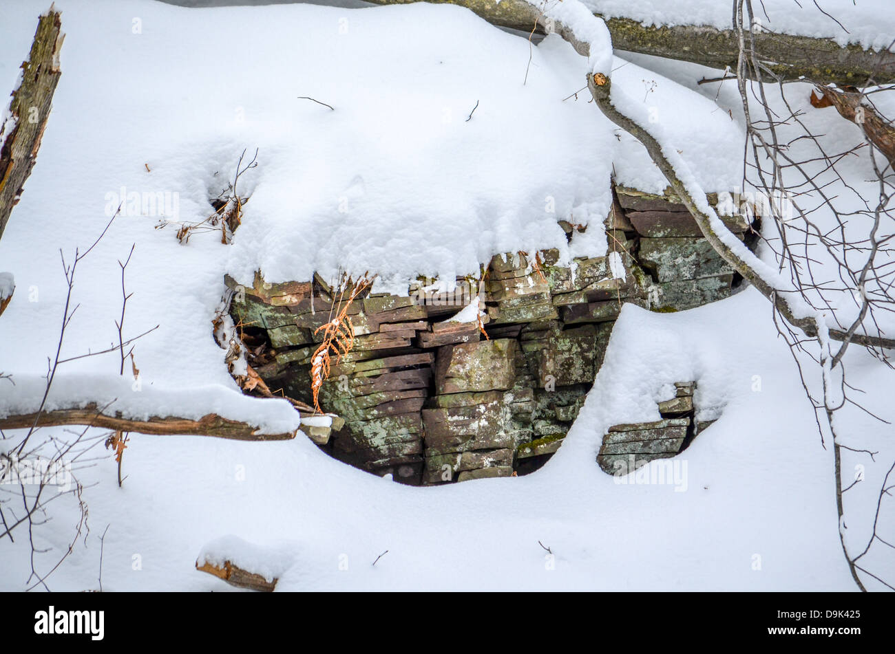 Ice and rock formation hi-res stock photography and images - Alamy