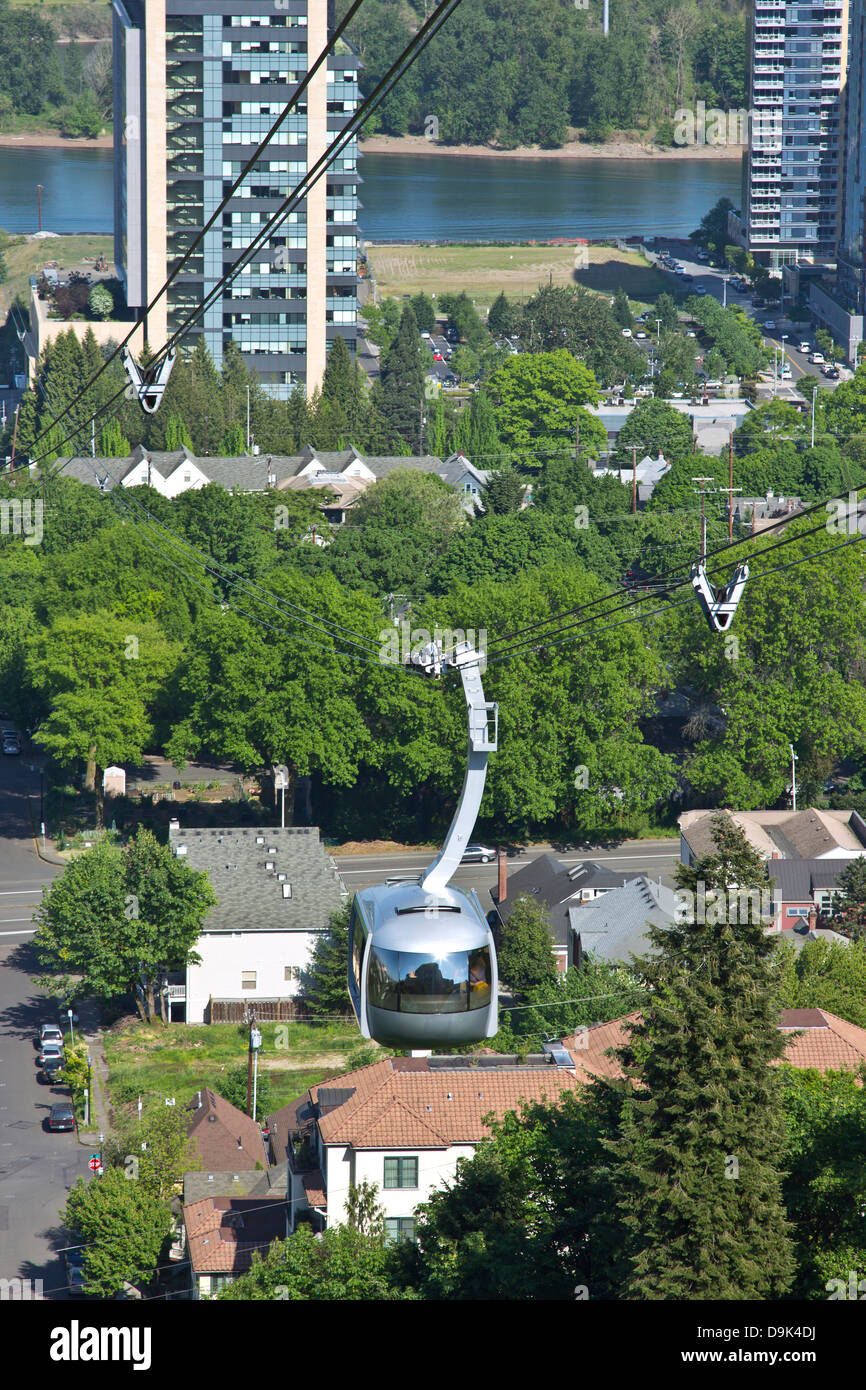 Aerial tram tower hi-res stock photography and images - Alamy