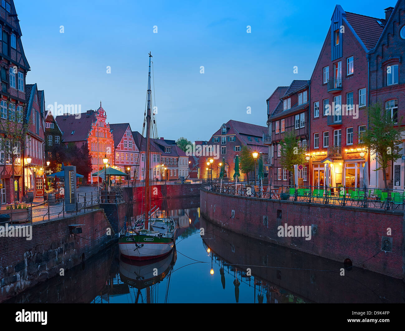 Houses at Old Hanse harbour of the Hanseatic city of Stade, Lower ...