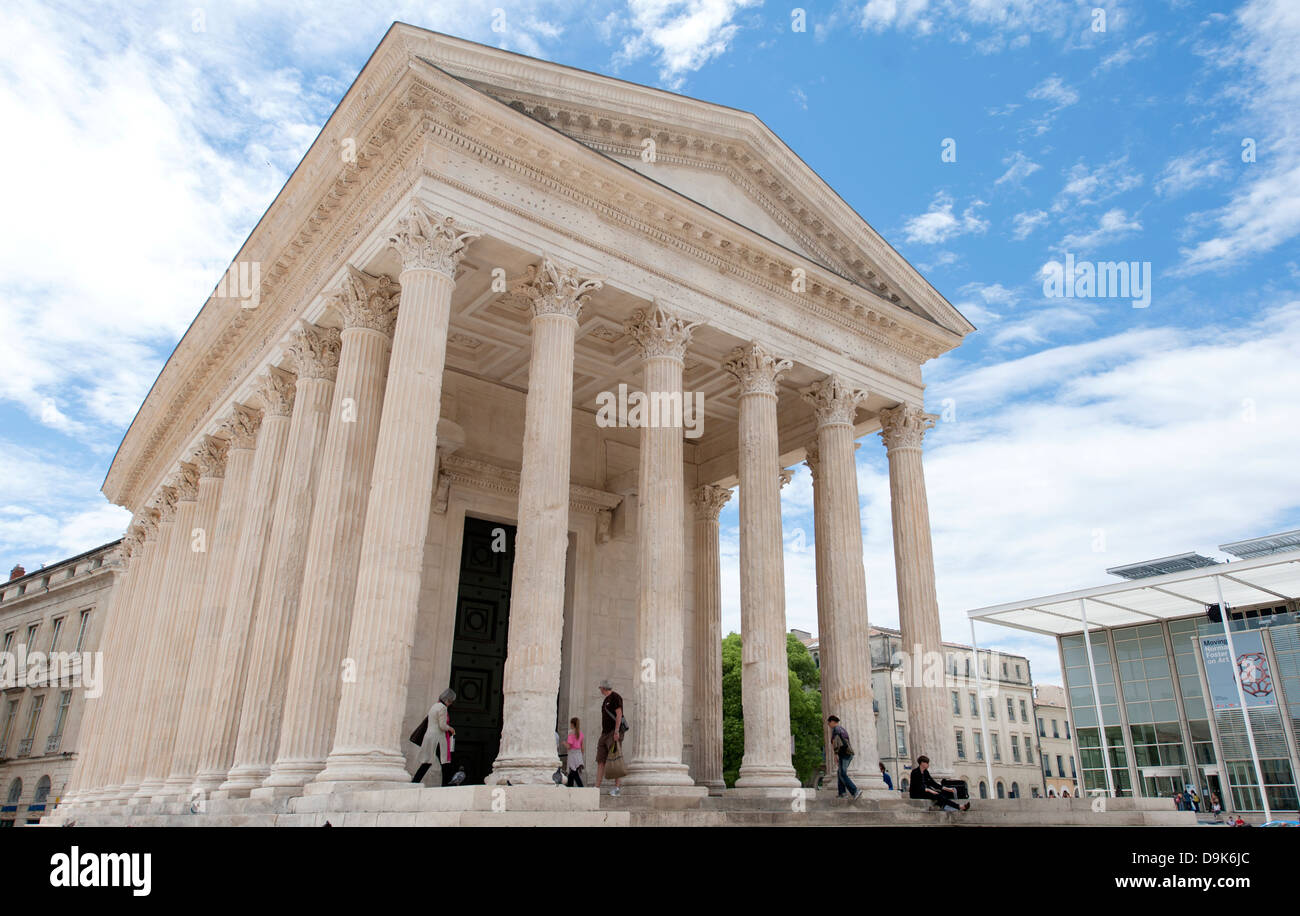 Maison Carree Planta