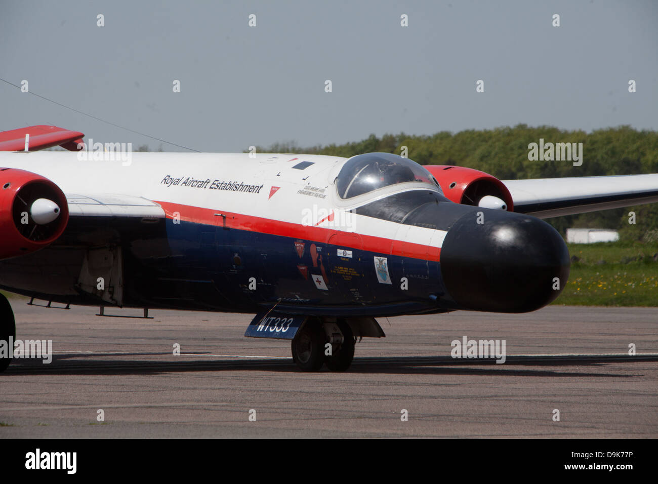 Canberra Cold war 1960s RAF aircraft at Bruntingthorpe airfield ...