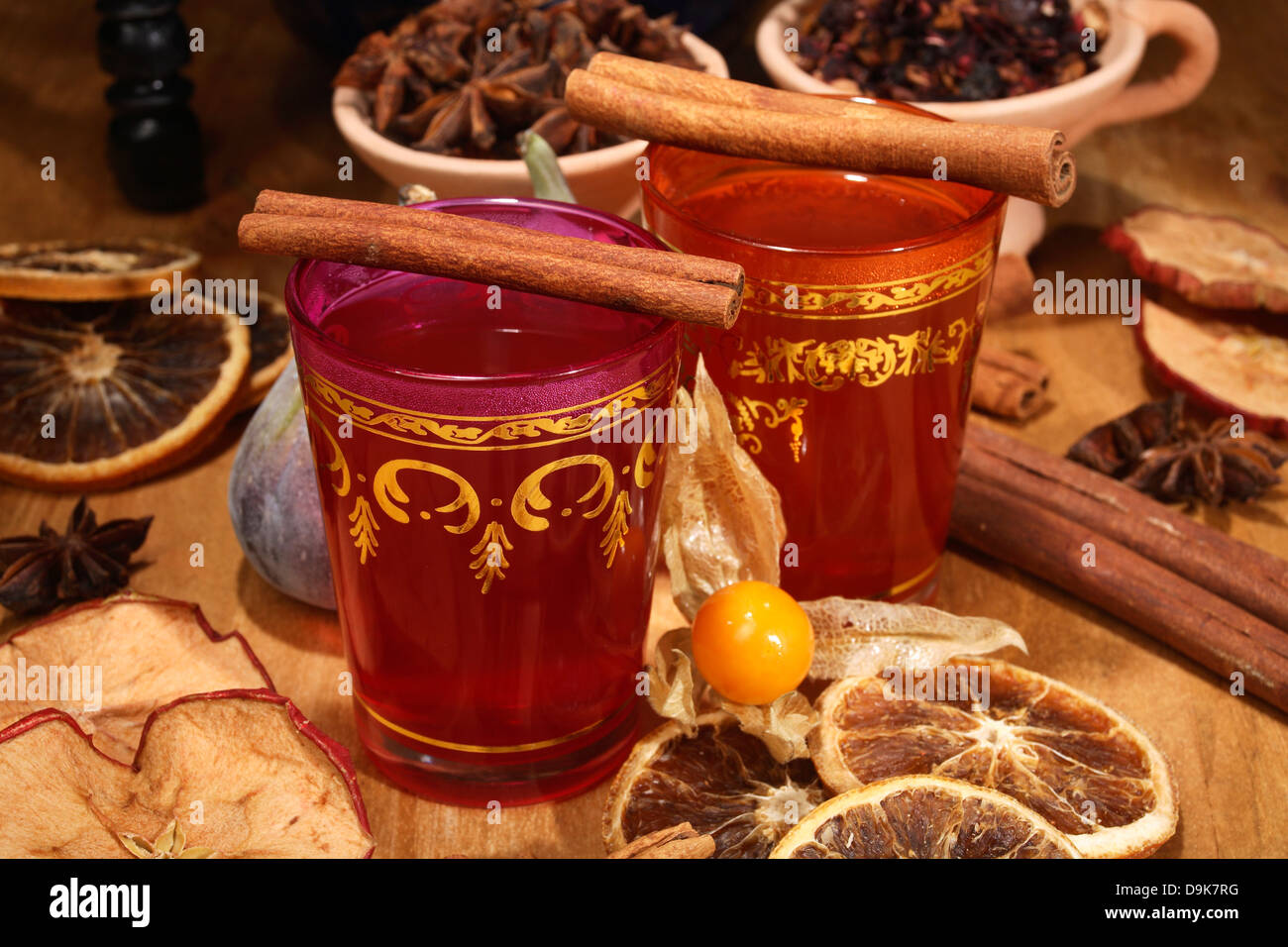 Oriental spice tea Stock Photo - Alamy