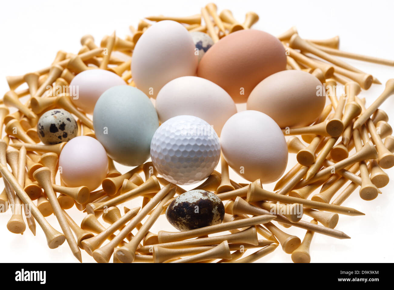 Eggs,golf ball and tees Stock Photo - Alamy
