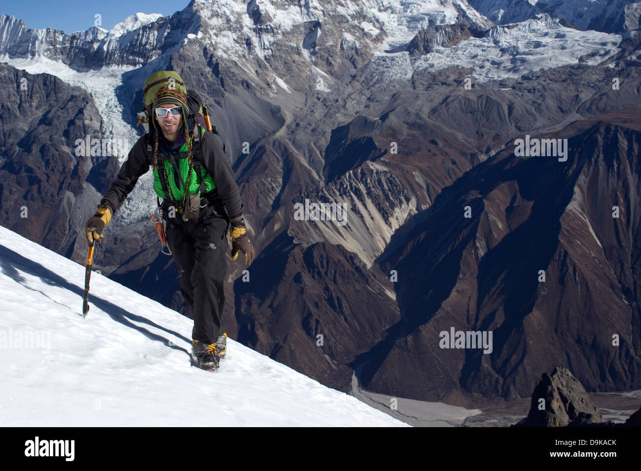 Climbing Naya Kanga, trekking peak in Langtang, Nepal Stock Photo - Alamy