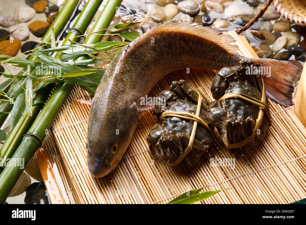 Fish and crab Stock Photo - Alamy