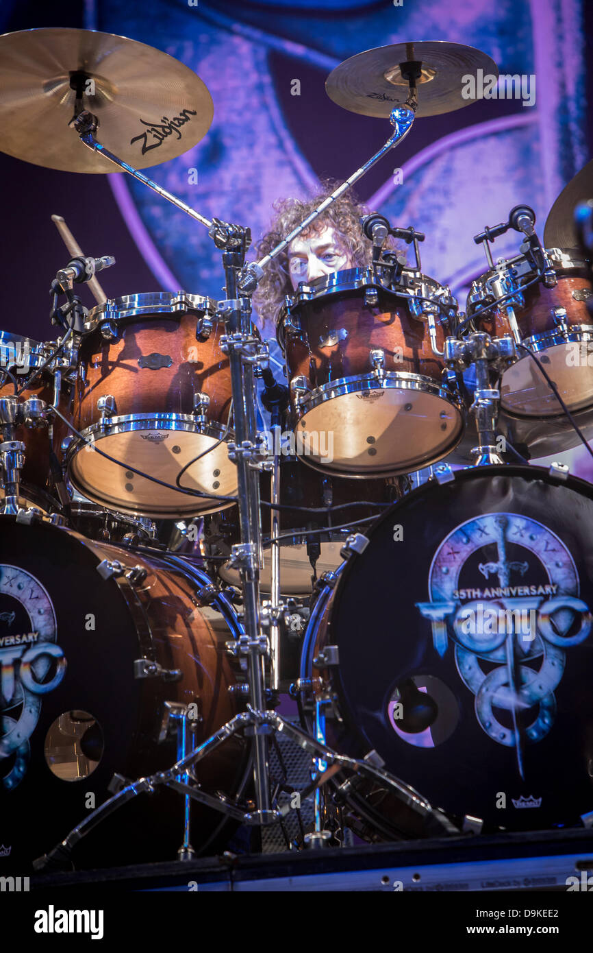 Joseph williams toto hi-res stock photography and images - Alamy