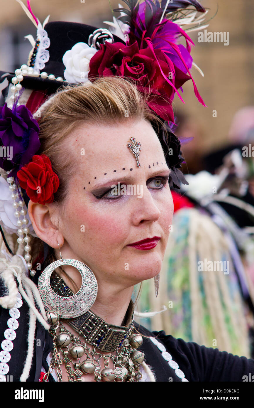 400 Roses - Belly dancer at Skipton, north Yorkshire, England Stock ...