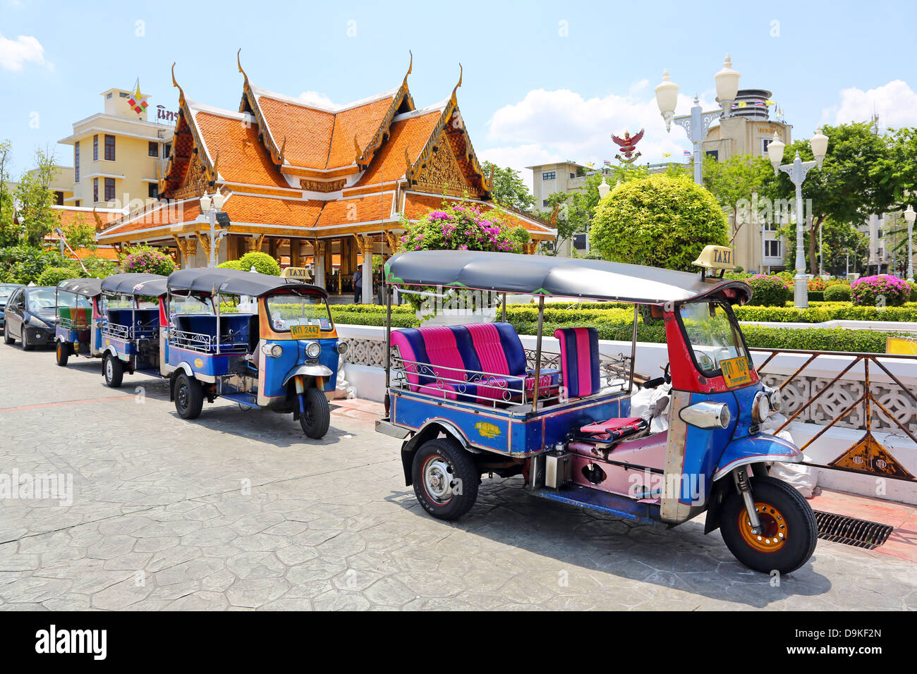 Thai Tuk Tuk taxi, Bangkok, Thailand Stock Photo - Alamy