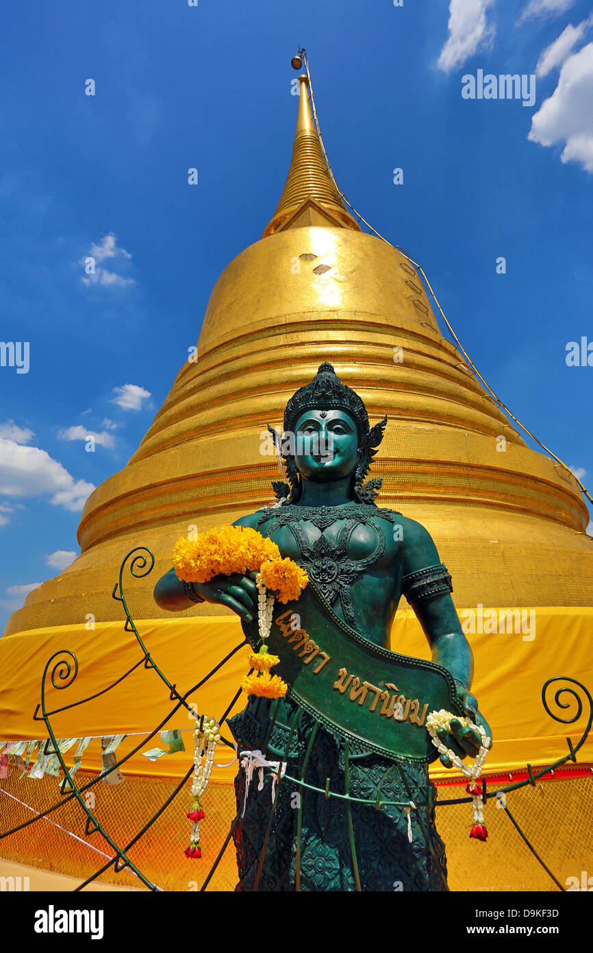 Gold Chedi at the Golden Mount, Wat Saket Temple, Bangkok, Thailand ...