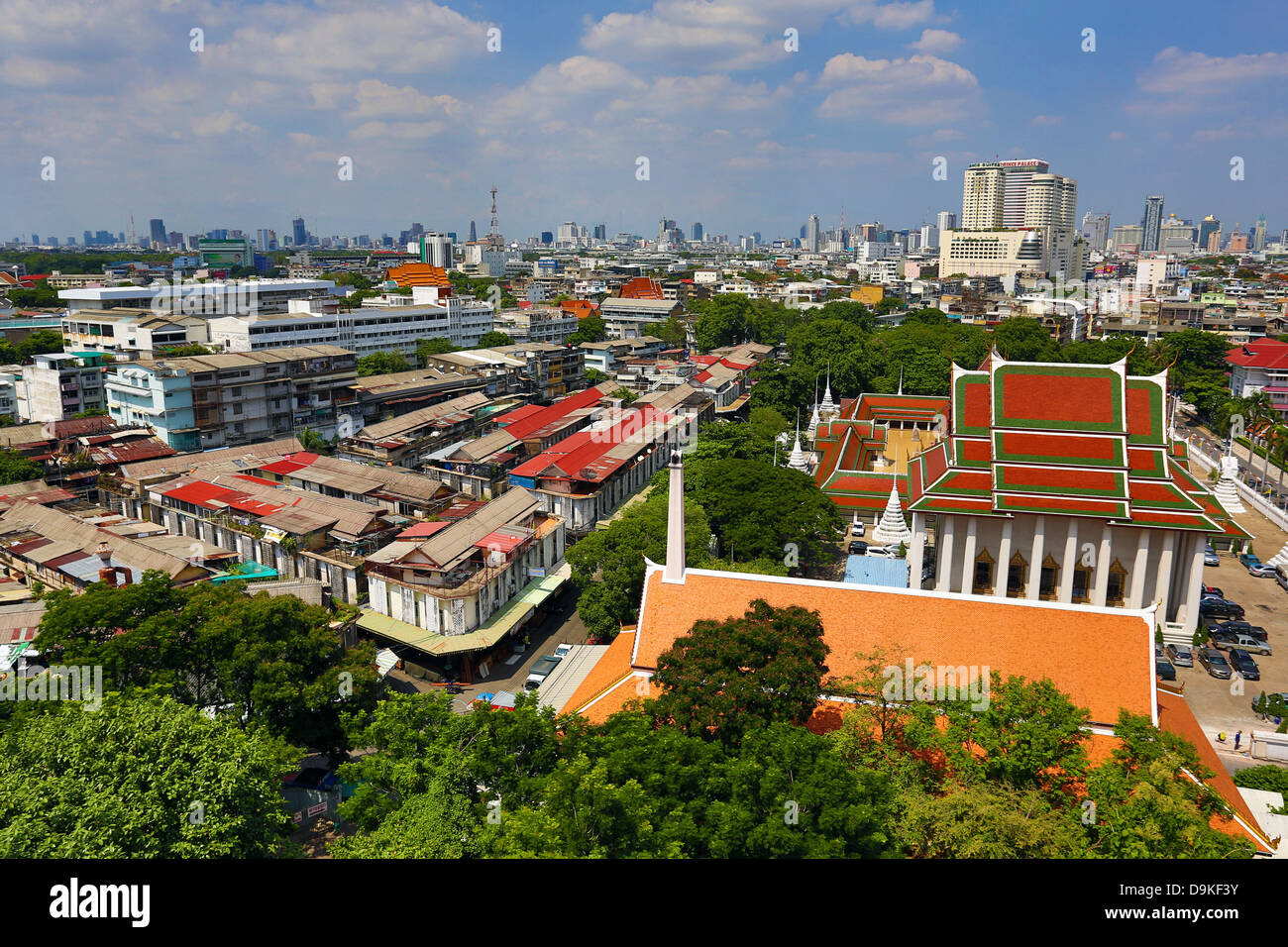 General view of Bangkok skyline from the Golden Mount, Wat Saket Temple ...