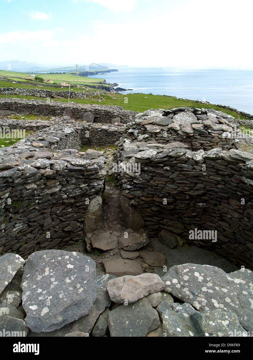 Beehive Huts,Dingle Peninsula,Ireland Stock Photo - Alamy