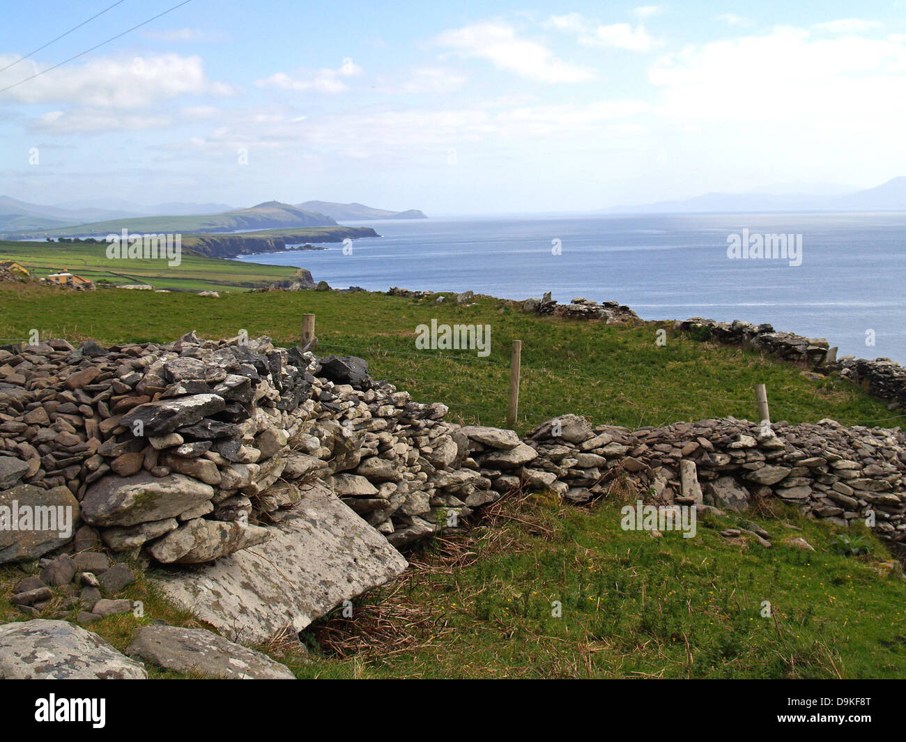 Beehive Huts,Dingle Peninsula,Ireland Stock Photo - Alamy