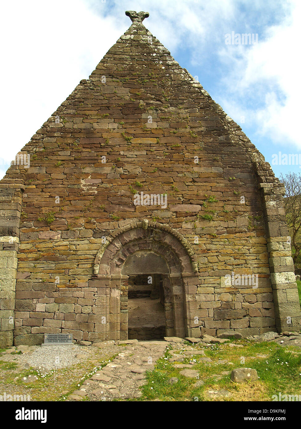 Kilmalkedar church hi-res stock photography and images - Alamy