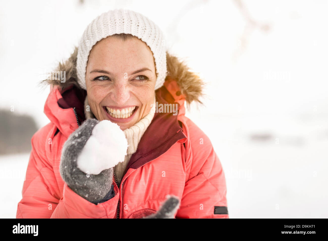 Female snowball hi-res stock photography and images - Alamy