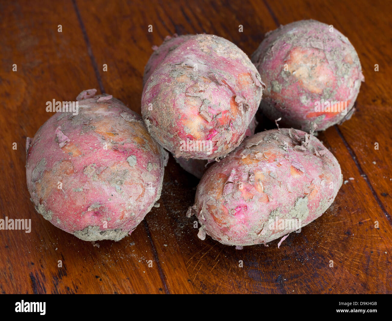 Few potatoes hi-res stock photography and images - Alamy