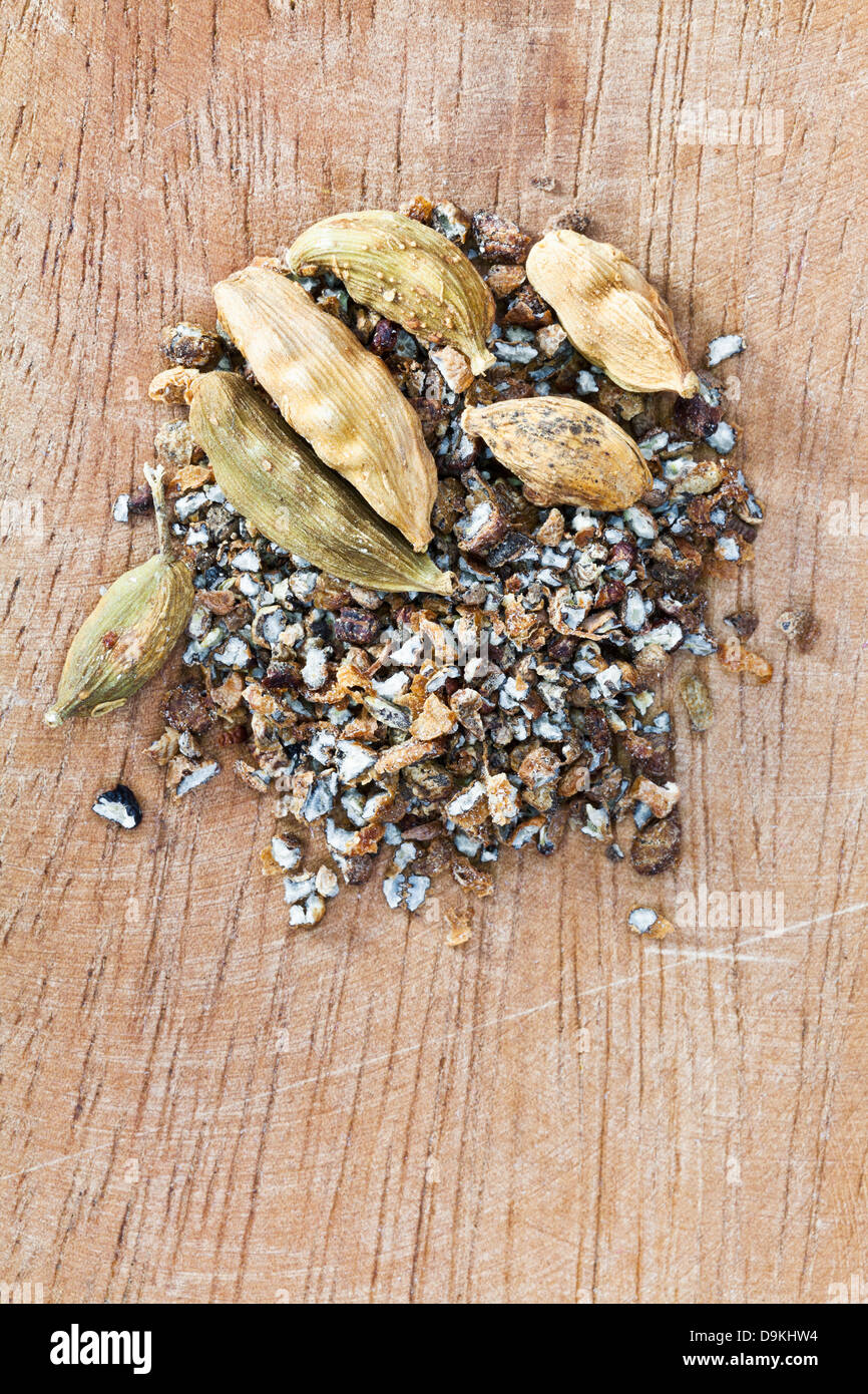 Cardamom cardamon pod hi-res stock photography and images - Alamy