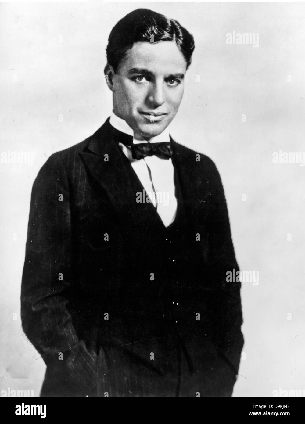 Charlie chaplin hi-res stock photography and images - Alamy