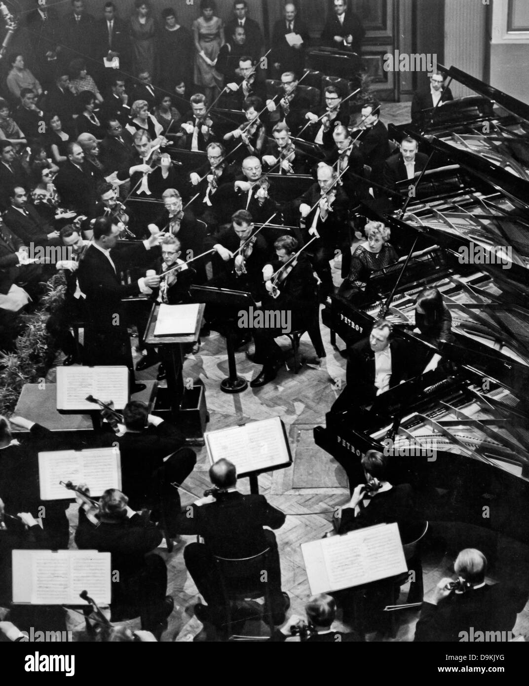 Symphony instruments Black and White Stock Photos & Images - Alamy