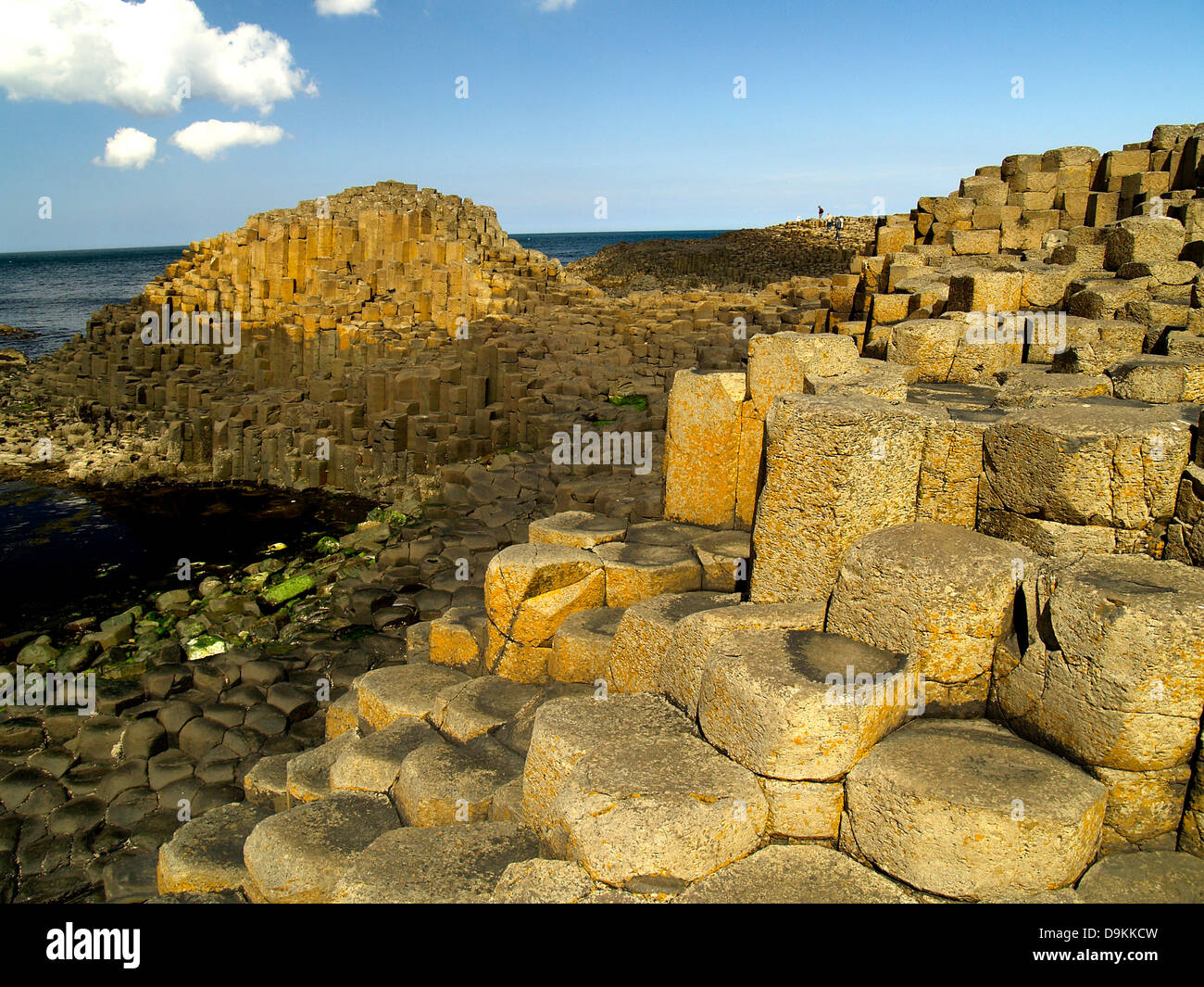 Thew hexagonal basalt columns of Giant's Causeway,Northern Ireland ...