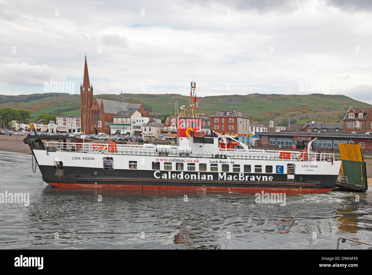FERRY BETWEEN LARGS IN NORTH AYRSHIRE AND GREAT CUMBRAE ISLAND IN THE ...