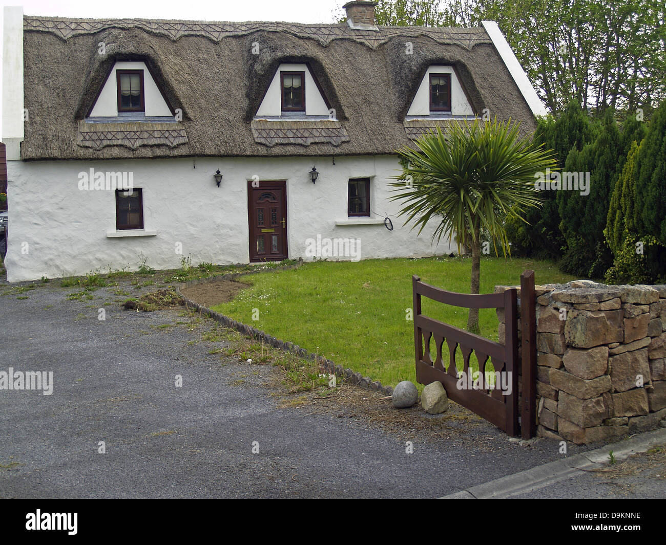 Thatched roof cpttage,County Galway,Ireland Stock Photo - Alamy