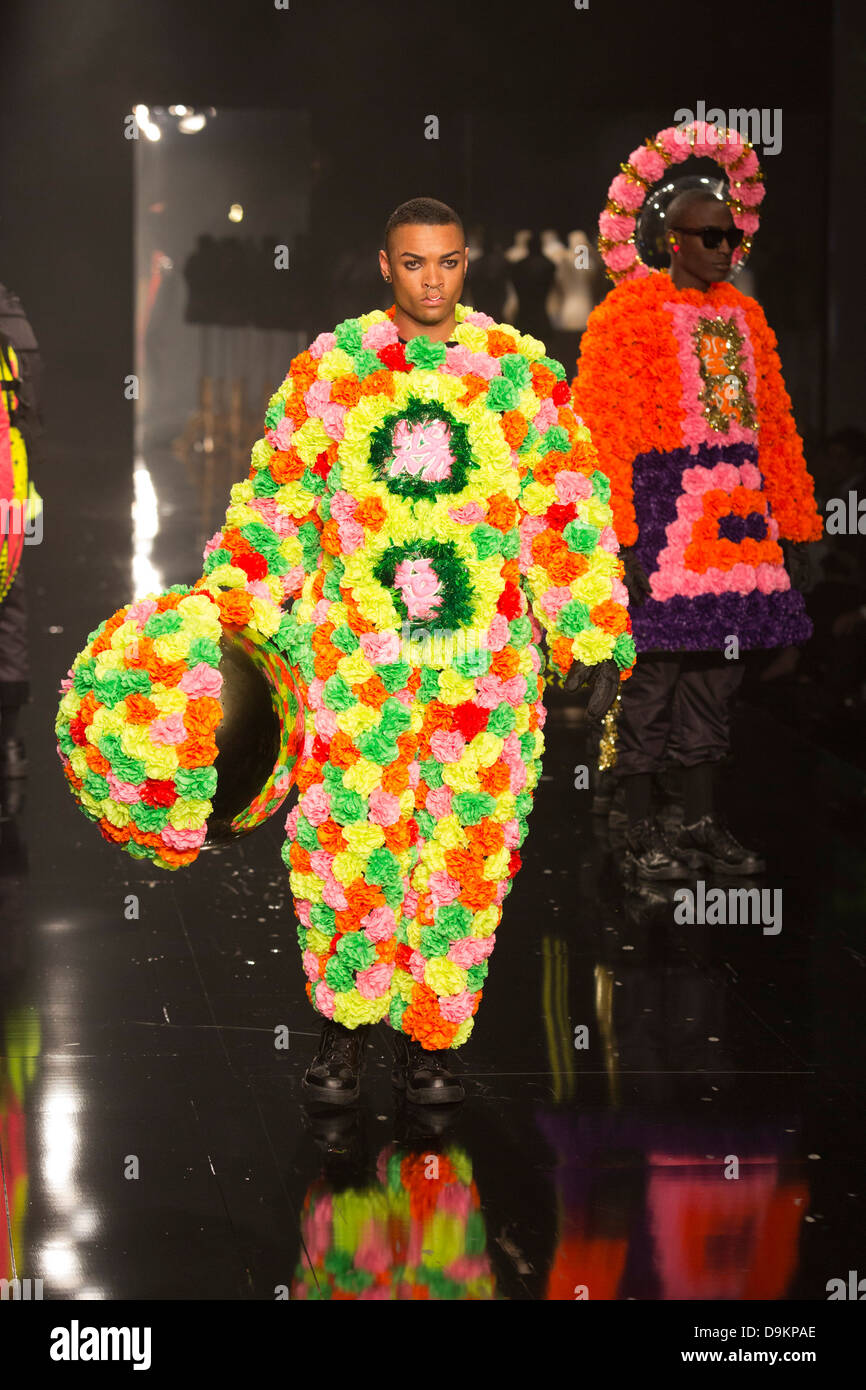 Graduate Fashion Week, Gala Show Stock Photo - Alamy