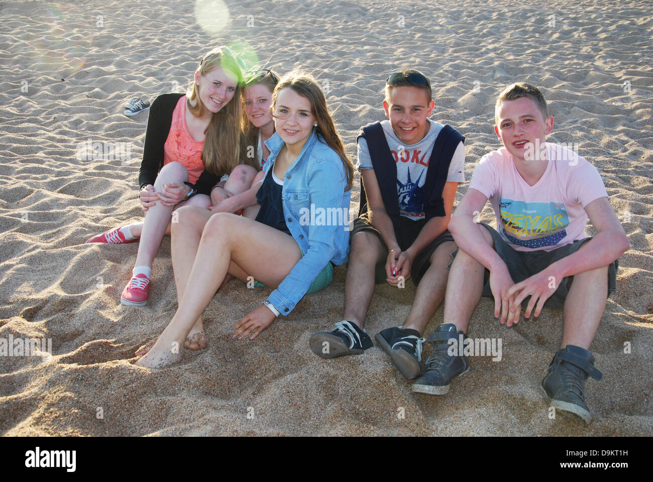 Sunbather women hi-res stock photography and images - Alamy