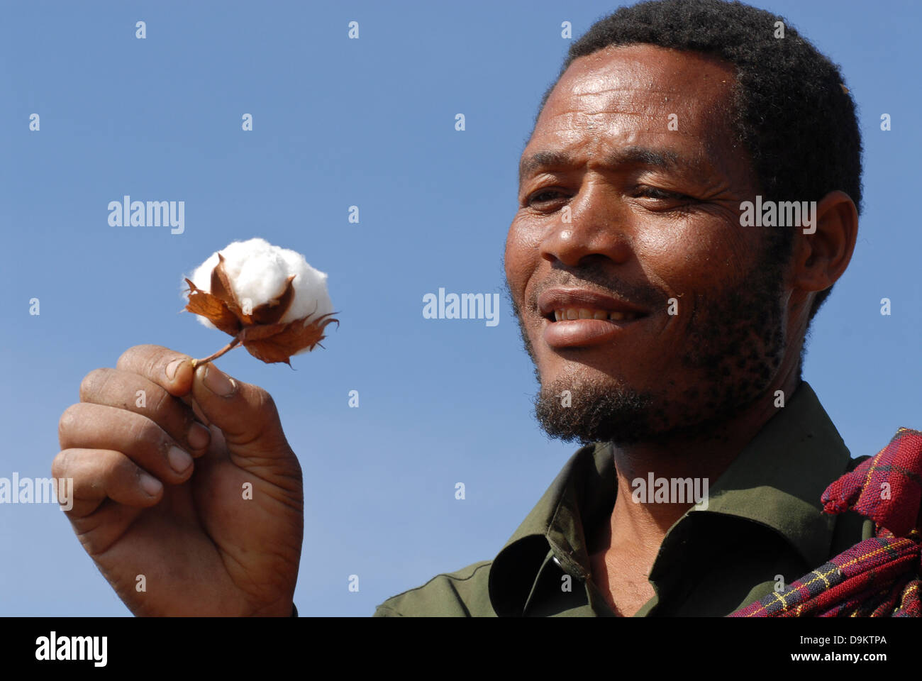 Africa TANZANIA organic cotton project biore of swiss yarn trader Remei ...