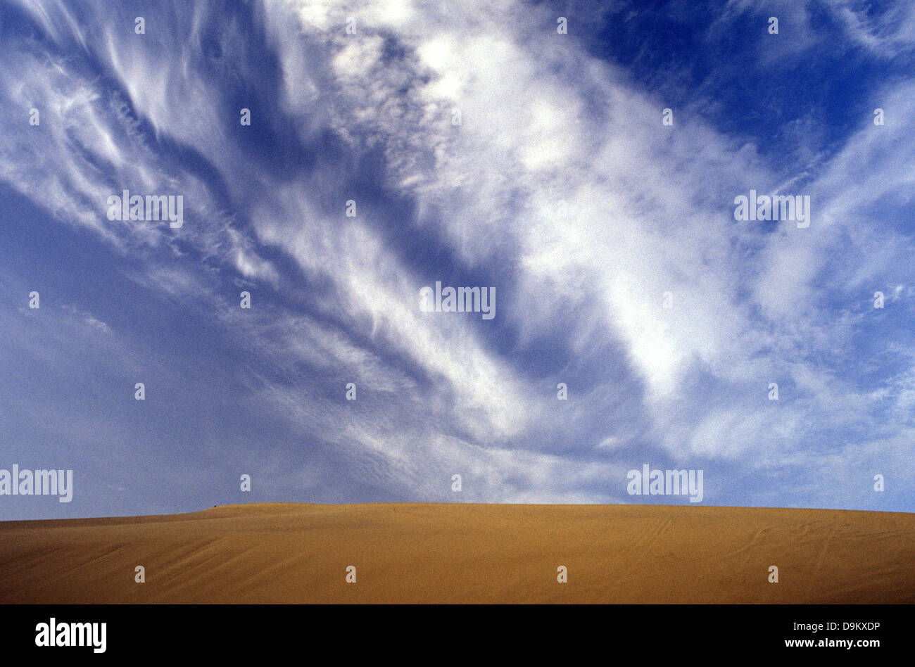 Cirrostratus Fibratus High Resolution Stock Photography and Images - Alamy