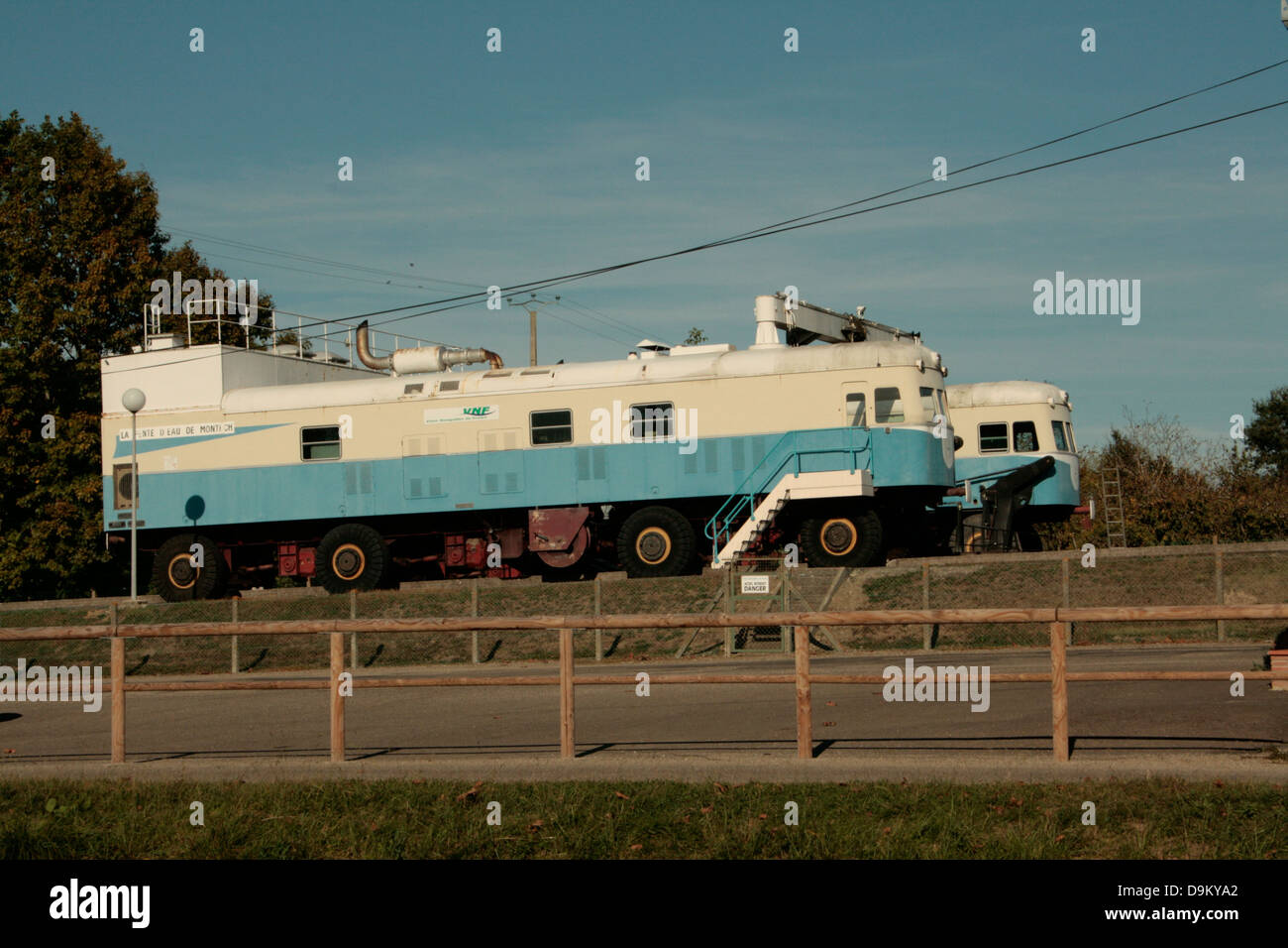 Boat lift at Montech on the Canal du Midi west of Toulouse Stock Photo ...