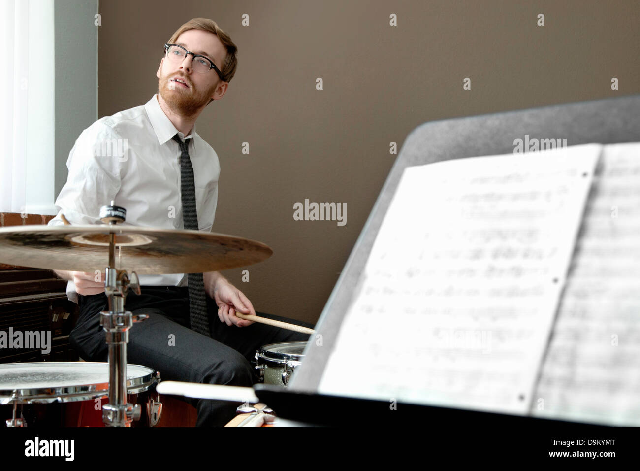 Drumkit hi-res stock photography and images - Alamy