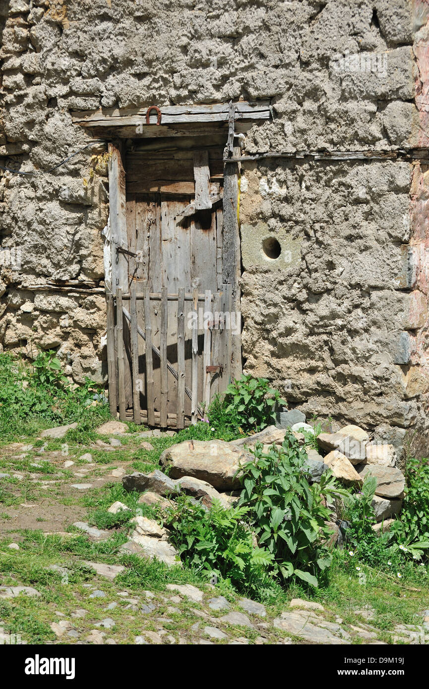 Traditional house, village of Maloviste, Macedonia Stock Photo - Alamy