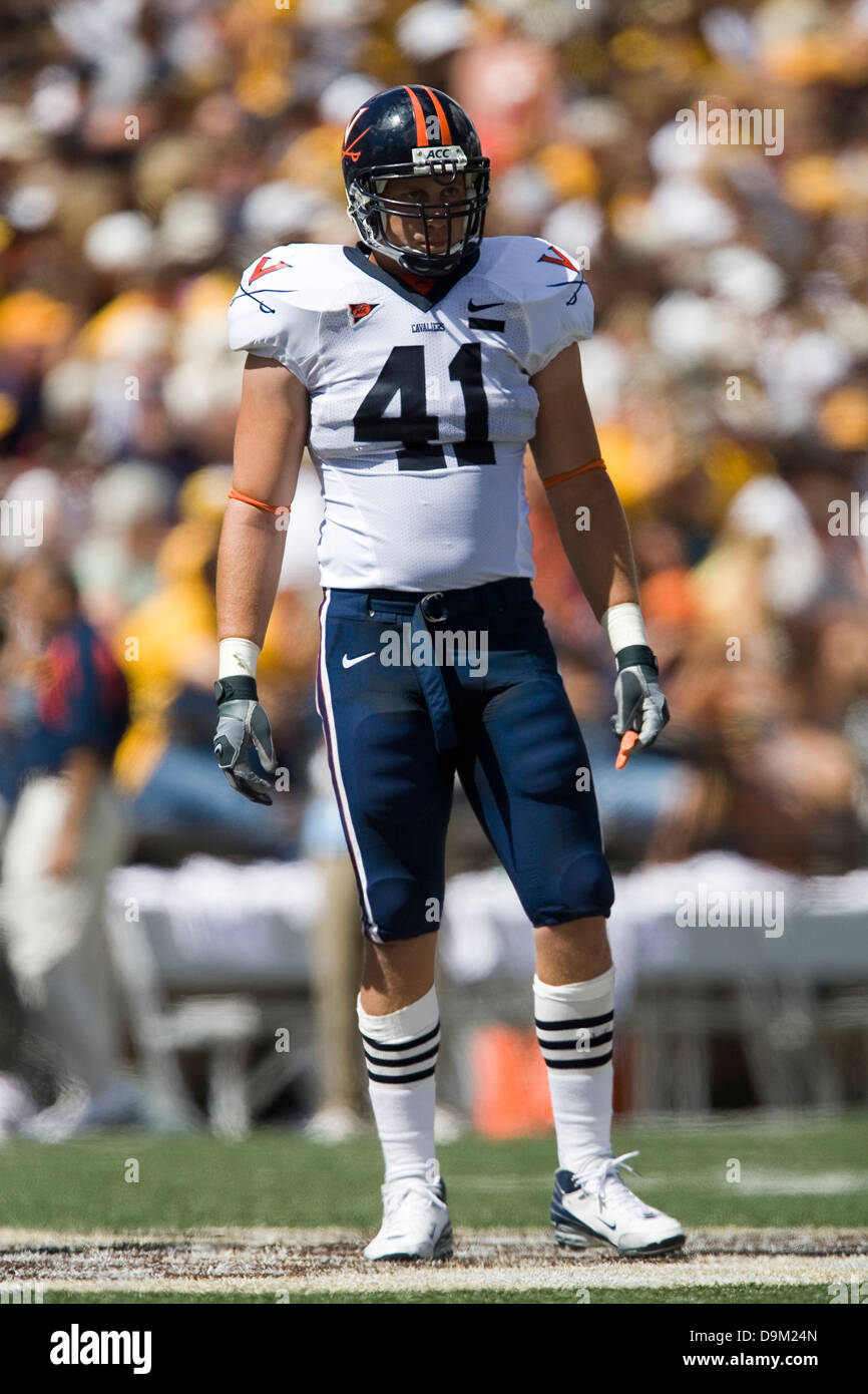 Virginia linebacker Aaron Clark (41). The Wyoming Cowboys defeated the ...