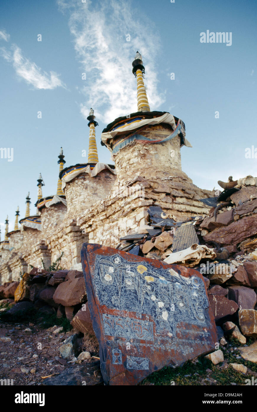 dagobas between xegar and nyalam tibet china Stock Photo - Alamy